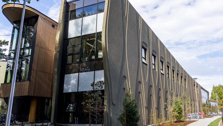 Building new pathways for Indigenous Law - UVic News